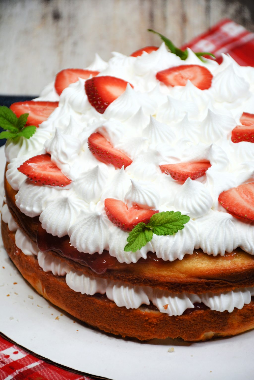 Strawberry Cake - From Gate To Plate