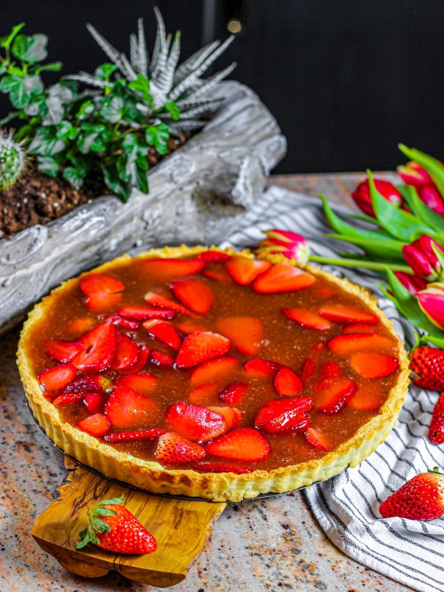 Big Boy’s Fresh Strawberry Pie - From Gate To Plate